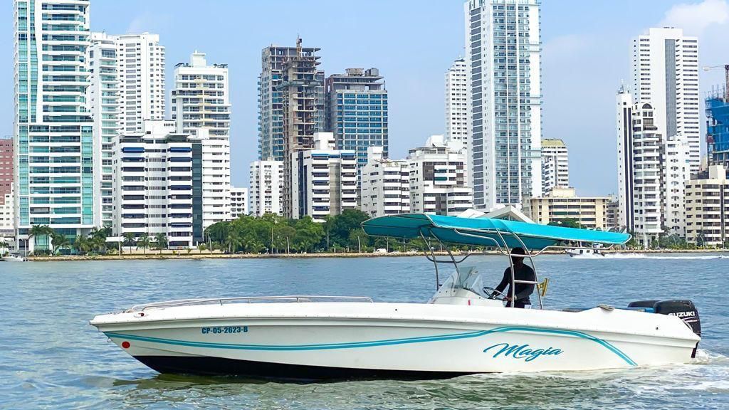 Botes y yates - Agencia de Viajes | DMC Travels